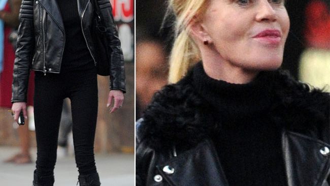 Melanie Griffith, de nerecunoscut. Este complet deformata de operatii ...